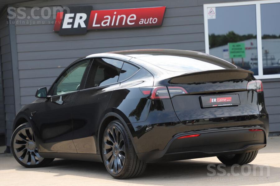 Melns Tesla Model Y 2022 Tukums, ar dzinēja tilpumu 0.00 L un nobraukumu 136 tūkst. km par 33000 €, foto 5 vietnē AUTOMOTO.COM.LV