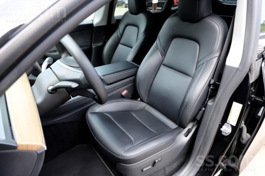 Melns Tesla Model Y 2022 Tukums, ar dzinēja tilpumu 0.00 L un nobraukumu 136 tūkst. km par 33000 €, foto 9 vietnē AUTOMOTO.COM.LV