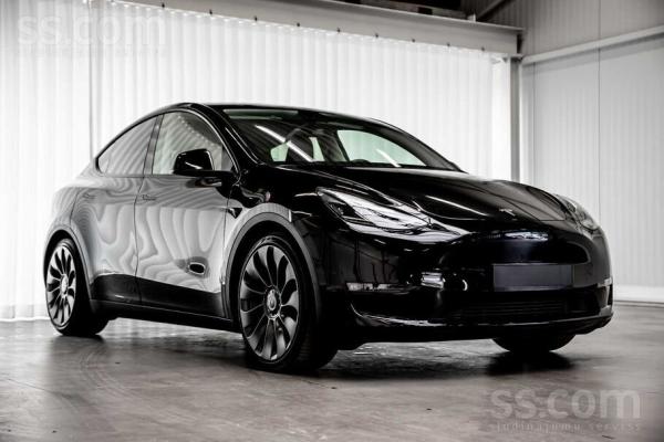 Melns Tesla Model Y 2022 Tukums, ar dzinēja tilpumu 0.00 L un nobraukumu 84 tūkst. km par 37990 €, foto 2 vietnē AUTOMOTO.COM.LV