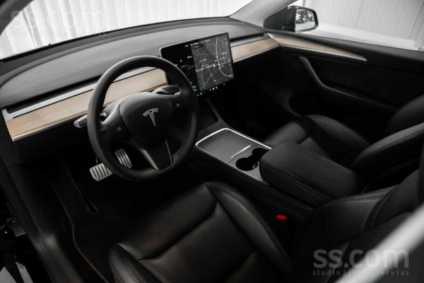 Melns Tesla Model Y 2022 Tukums, ar dzinēja tilpumu 0.00 L un nobraukumu 84 tūkst. km par 37990 €, foto 7 vietnē AUTOMOTO.COM.LV
