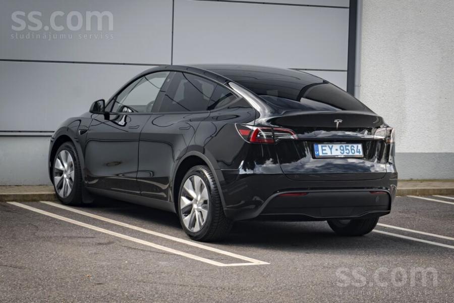 Melns Tesla Model Y 2022 Rīga, ar dzinēja tilpumu 0.00 L un nobraukumu 39 tūkst. km par 34990 €, foto 7 vietnē AUTOMOTO.COM.LV