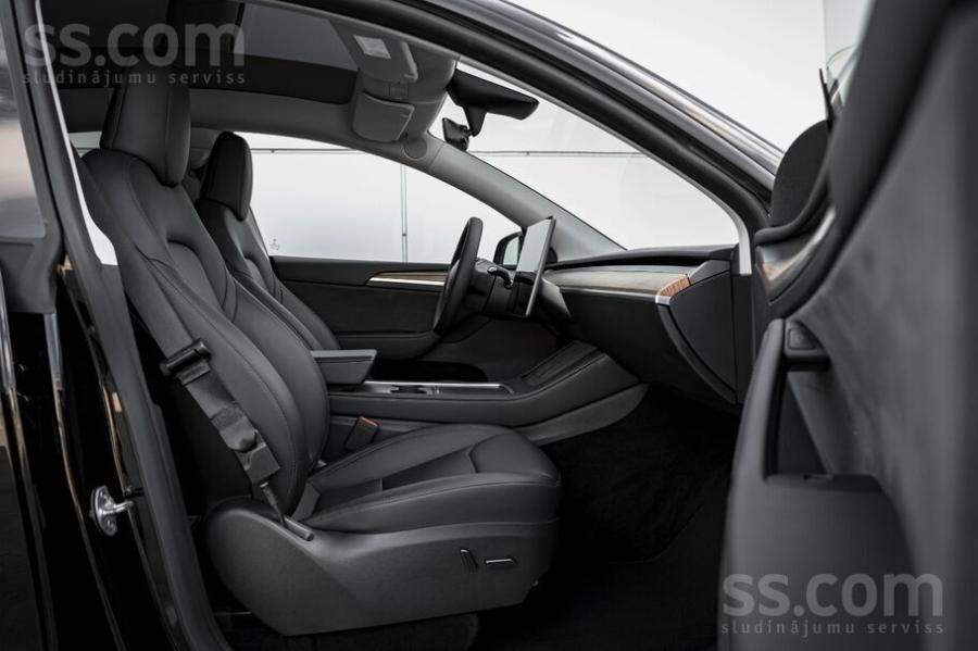 Melns Tesla Model Y 2022 Rīga, ar dzinēja tilpumu 0.00 L un nobraukumu 39 tūkst. km par 34990 €, foto 14 vietnē AUTOMOTO.COM.LV