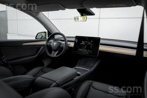 Melns Tesla Model Y 2022 Rīga, ar dzinēja tilpumu 0.00 L un nobraukumu 39 tūkst. km par 34990 €, foto 18 vietnē AUTOMOTO.COM.LV