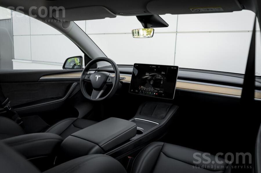 Melns Tesla Model Y 2022 Rīga, ar dzinēja tilpumu 0.00 L un nobraukumu 39 tūkst. km par 34990 €, foto 18 vietnē AUTOMOTO.COM.LV
