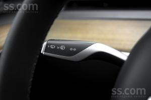 Melns Tesla Model Y 2022 Rīga, ar dzinēja tilpumu 0.00 L un nobraukumu 39 tūkst. km par 34990 €, foto 19 vietnē AUTOMOTO.COM.LV