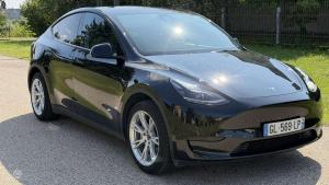 Melns Tesla Model Y 2022 Jonava, ar dzinēja tilpumu 0.00 L un nobraukumu 128 tūkst. km par 21800 €, foto 4 vietnē AUTOMOTO.COM.LV