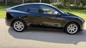 Melns Tesla Model Y 2022 Jonava, ar dzinēja tilpumu 0.00 L un nobraukumu 128 tūkst. km par 21800 €, foto 5 vietnē AUTOMOTO.COM.LV