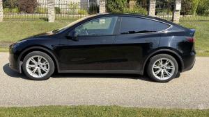 Melns Tesla Model Y 2022 Jonava, ar dzinēja tilpumu 0.00 L un nobraukumu 128 tūkst. km par 21800 €, foto 9 vietnē AUTOMOTO.COM.LV