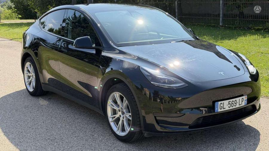 Melns Tesla Model Y 2022 Jonava, ar dzinēja tilpumu 0.00 L un nobraukumu 128 tūkst. km par 21800 €, foto 12 vietnē AUTOMOTO.COM.LV