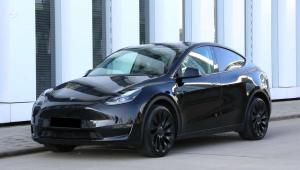 Melns Tesla Model Y 2022 Viļņa, ar dzinēja tilpumu 0.00 L un nobraukumu 80 tūkst. km par 31000 €, foto  vietnē AUTOMOTO.COM.LV