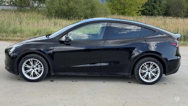 Tesla Model Y 2022 Jonava vietnÄ Melns Tesla Model Y 2022 Jonava, ar dzinÄja tilpumu 0.00 L un nobraukumu 128 tÅ«kst. km par 19850 ā¬, foto 9 vietnÄ AUTOMOTO.COM.LV