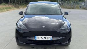 Black Tesla Model Y 2022 in Jonava, with an engine capacity of 0.00 L and mileage of 128 thousand km for 19850 €, photo 15 on AUTOMOTO.COM.LV
