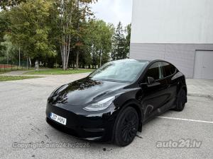 Black Tesla Model Y 2022 in Tartu, with an engine capacity of 0.00 L and mileage of 56 thousand km for 39900 €, photo  on AUTOMOTO.COM.LV