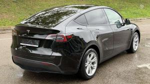 Melns Tesla Model Y 2022 Kauņa, ar dzinēja tilpumu 0.00 L un nobraukumu 128 tūkst. km par 22600 €, foto  vietnē AUTOMOTO.COM.LV