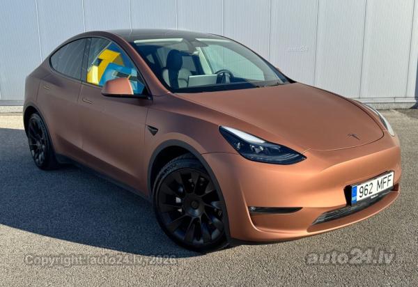 Black Tesla Model Y 2023 in Tartu, with an engine capacity of 0.00 L and mileage of 34 thousand km for 39700 €, photo 1 on AUTOMOTO.COM.LV