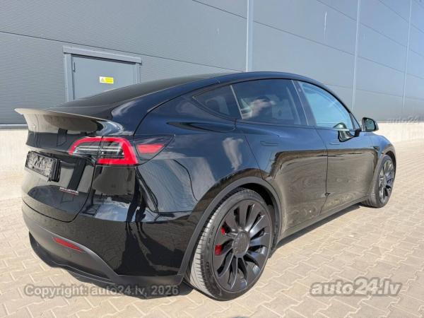 Melns Tesla Model Y 2023 Pērnava, ar dzinēja tilpumu 0.00 L un nobraukumu 45 tūkst. km par 34990 €, foto 6 vietnē AUTOMOTO.COM.LV