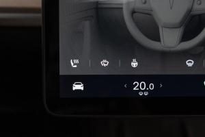 Черный Тесла Модель Y 2023 в Вильнюс, объемом двигателя 0.00 л и пробегом 68 тыс. км за 37900 €, фото 16 на AUTOMOTO.COM.LV