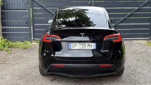 Black Tesla Model Y 2023 in Jonava, with an engine capacity of 0.00 L and mileage of 130 thousand km for 22750 €, photo 15 on AUTOMOTO.COM.LV