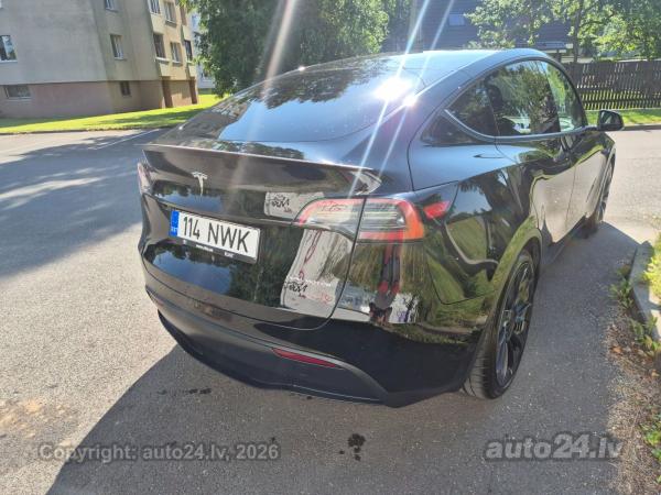 Melns Tesla Model Y 2023 Tallina, ar dzinēja tilpumu 0.00 L un nobraukumu 140 tūkst. km par 34000 €, foto 6 vietnē AUTOMOTO.COM.LV