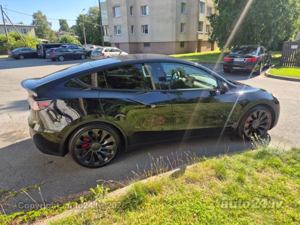 Melns Tesla Model Y 2023 Tallina, ar dzinēja tilpumu 0.00 L un nobraukumu 140 tūkst. km par 34000 €, foto 7 vietnē AUTOMOTO.COM.LV
