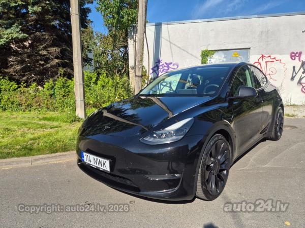 Black Tesla Model Y 2023 in Tallinn, with an engine capacity of 0.00 L and mileage of 140 thousand km for 34000 €, photo 2 on AUTOMOTO.COM.LV