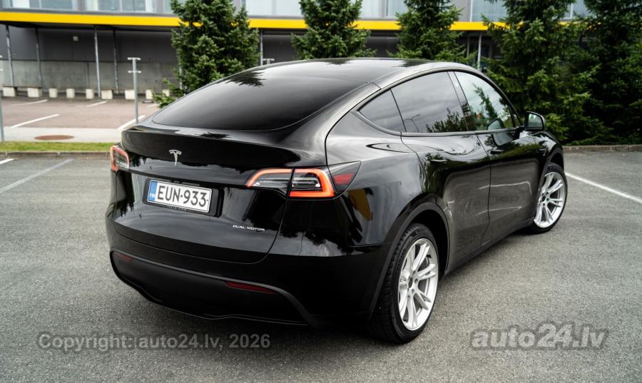 Melns Tesla Model Y 2023 Tallina, ar dzinēja tilpumu 0.00 L un nobraukumu 261 tūkst. km par 15500 €, foto 5 vietnē AUTOMOTO.COM.LV