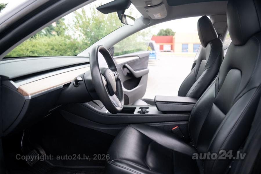 Melns Tesla Model Y 2023 Tallina, ar dzinēja tilpumu 0.00 L un nobraukumu 261 tūkst. km par 15500 €, foto 8 vietnē AUTOMOTO.COM.LV