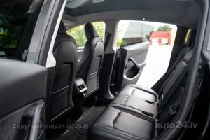 Melns Tesla Model Y 2023 Tallina, ar dzinēja tilpumu 0.00 L un nobraukumu 261 tūkst. km par 15500 €, foto 9 vietnē AUTOMOTO.COM.LV