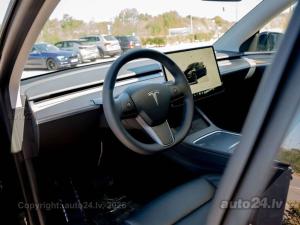 Melns Tesla Model Y 2023 Tartu, ar dzinēja tilpumu 0.00 L un nobraukumu 57 tūkst. km par 39500 €, foto 10 vietnē AUTOMOTO.COM.LV