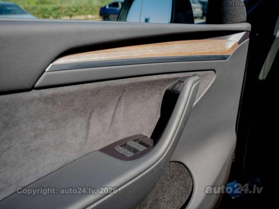 Melns Tesla Model Y 2023 Tartu, ar dzinēja tilpumu 0.00 L un nobraukumu 57 tūkst. km par 39500 €, foto 15 vietnē AUTOMOTO.COM.LV