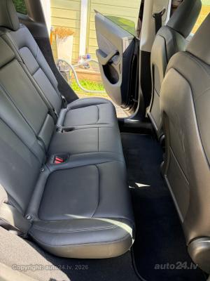 Melns Tesla Model Y 2023 Tallina, ar dzinēja tilpumu 0.00 L un nobraukumu 54 tūkst. km par 40000 €, foto 11 vietnē AUTOMOTO.COM.LV