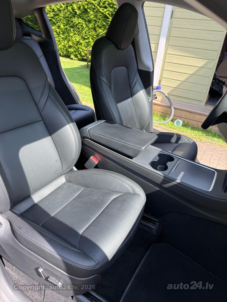 Melns Tesla Model Y 2023 Tallina, ar dzinēja tilpumu 0.00 L un nobraukumu 54 tūkst. km par 40000 €, foto 12 vietnē AUTOMOTO.COM.LV