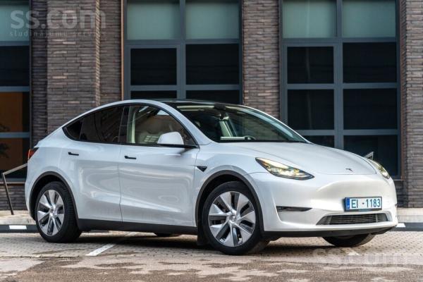 Melns Tesla Model Y 2023 Rīga, ar dzinēja tilpumu 0.00 L un nobraukumu 111 tūkst. km par 34500 €, foto 3 vietnē AUTOMOTO.COM.LV