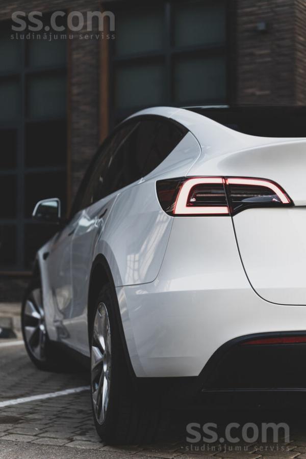 Melns Tesla Model Y 2023 Rīga, ar dzinēja tilpumu 0.00 L un nobraukumu 111 tūkst. km par 34500 €, foto 6 vietnē AUTOMOTO.COM.LV