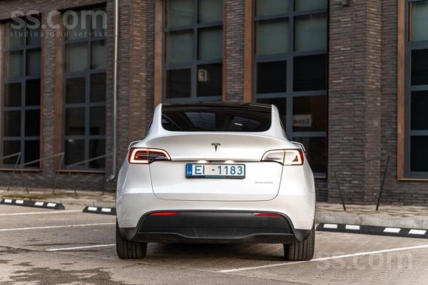 Melns Tesla Model Y 2023 Rīga, ar dzinēja tilpumu 0.00 L un nobraukumu 111 tūkst. km par 34500 €, foto 7 vietnē AUTOMOTO.COM.LV