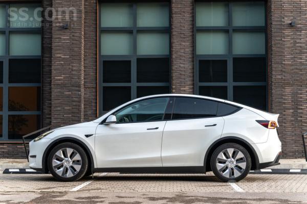 Melns Tesla Model Y 2023 Rīga, ar dzinēja tilpumu 0.00 L un nobraukumu 111 tūkst. km par 34500 €, foto 9 vietnē AUTOMOTO.COM.LV