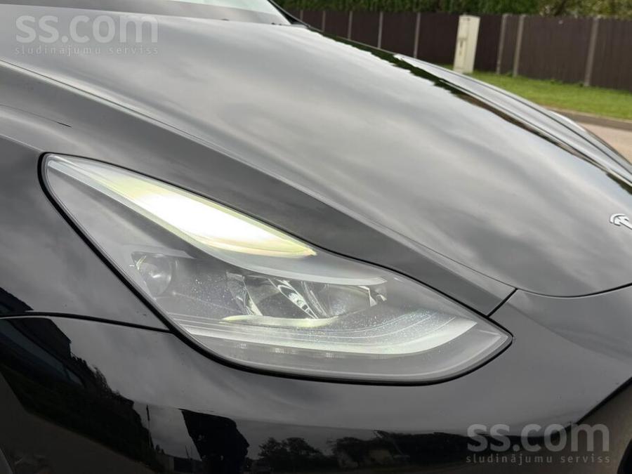 Melns Tesla Model Y 2023 Rīga, ar dzinēja tilpumu 0.00 L un nobraukumu 116 tūkst. km par 33995 €, foto 4 vietnē AUTOMOTO.COM.LV
