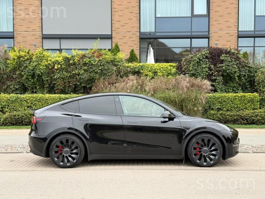 Melns Tesla Model Y 2023 Rīga, ar dzinēja tilpumu 0.00 L un nobraukumu 116 tūkst. km par 33995 €, foto 6 vietnē AUTOMOTO.COM.LV