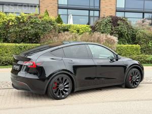 Melns Tesla Model Y 2023 Rīga, ar dzinēja tilpumu 0.00 L un nobraukumu 116 tūkst. km par 33995 €, foto 7 vietnē AUTOMOTO.COM.LV