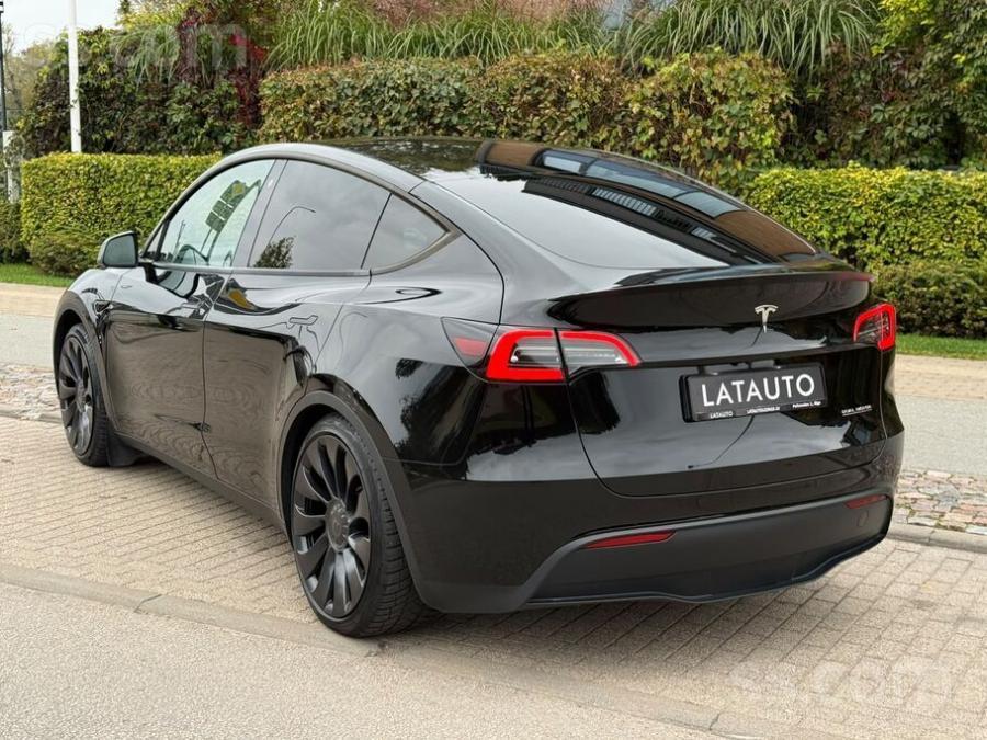 Melns Tesla Model Y 2023 Rīga, ar dzinēja tilpumu 0.00 L un nobraukumu 116 tūkst. km par 33995 €, foto 10 vietnē AUTOMOTO.COM.LV