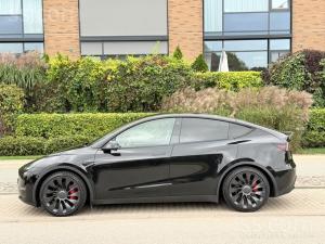 Melns Tesla Model Y 2023 Rīga, ar dzinēja tilpumu 0.00 L un nobraukumu 116 tūkst. km par 33995 €, foto 15 vietnē AUTOMOTO.COM.LV