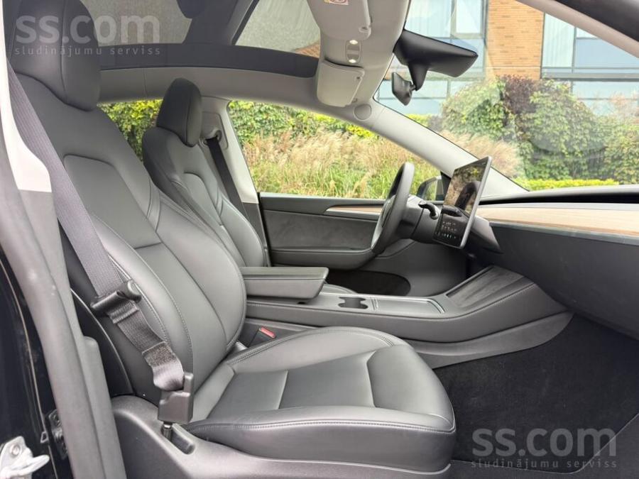 Melns Tesla Model Y 2023 Rīga, ar dzinēja tilpumu 0.00 L un nobraukumu 116 tūkst. km par 33995 €, foto 22 vietnē AUTOMOTO.COM.LV