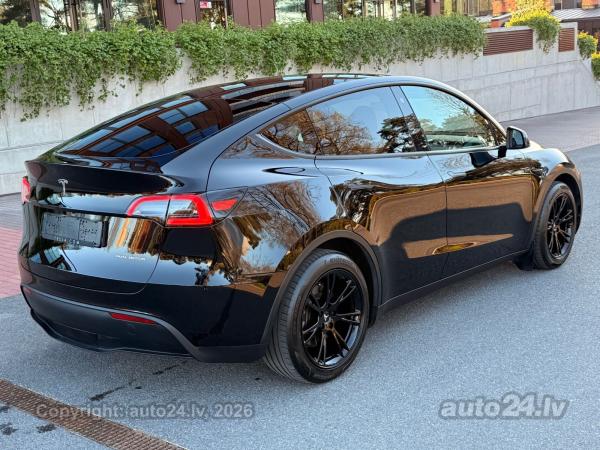 Melns Tesla Model Y 2024 Tallina, ar dzinēja tilpumu 0.00 L un nobraukumu 53 tūkst. km par 40900 €, foto 6 vietnē AUTOMOTO.COM.LV