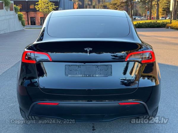 Melns Tesla Model Y 2024 Tallina, ar dzinēja tilpumu 0.00 L un nobraukumu 53 tūkst. km par 40900 €, foto 8 vietnē AUTOMOTO.COM.LV