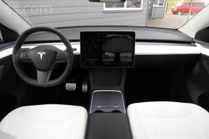 Черный Тесла Модель Y 2024 в Тукумс, объемом двигателя 0.00 л и пробегом 81 тыс. км за 37000 €, фото 8 на AUTOMOTO.COM.LV