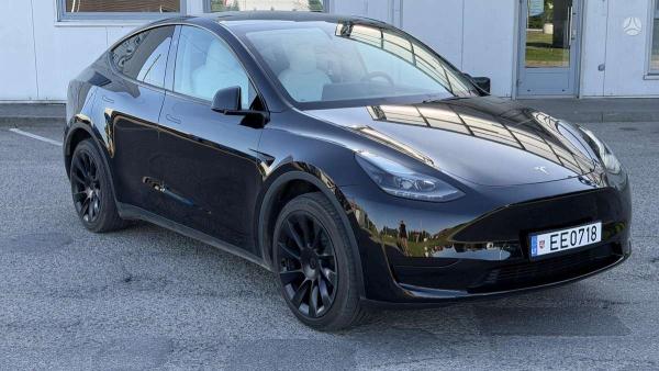 Melns Tesla Model Y 2024 Jonava, ar dzinēja tilpumu 0.00 L un nobraukumu 61 tūkst. km par 29500 €, foto 9 vietnē AUTOMOTO.COM.LV