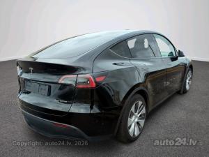 Melns Tesla Model Y 2024 Tallina, ar dzinēja tilpumu 0.00 L un nobraukumu 61 tūkst. km par 39990 €, foto 3 vietnē AUTOMOTO.COM.LV