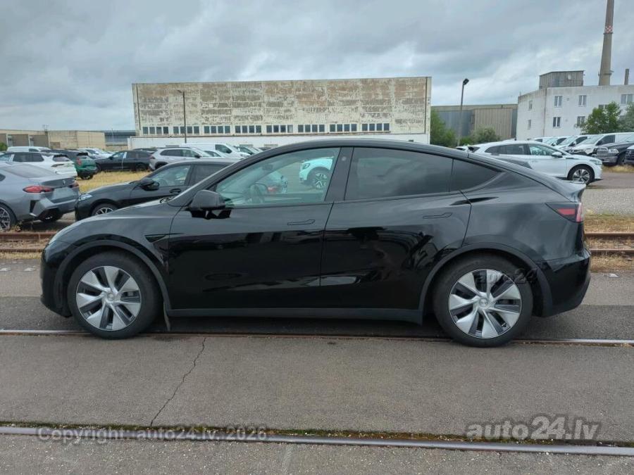 Melns Tesla Model Y 2024 Tallina, ar dzinēja tilpumu 0.00 L un nobraukumu 61 tūkst. km par 39990 €, foto 6 vietnē AUTOMOTO.COM.LV