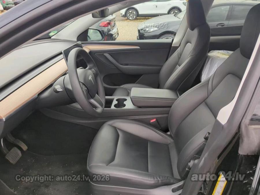 Melns Tesla Model Y 2024 Tallina, ar dzinēja tilpumu 0.00 L un nobraukumu 61 tūkst. km par 39990 €, foto 8 vietnē AUTOMOTO.COM.LV