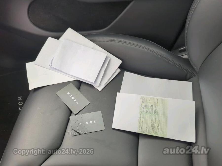Melns Tesla Model Y 2024 Tallina, ar dzinēja tilpumu 0.00 L un nobraukumu 61 tūkst. km par 39990 €, foto 9 vietnē AUTOMOTO.COM.LV